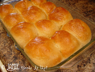 Cracked Wheat Feather Rolls - Jamie Cooks It Up