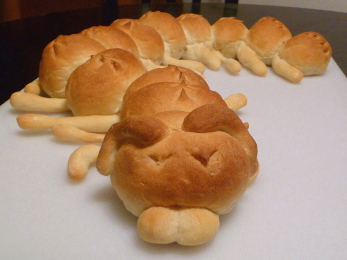 Cookistry: Caterpillar Bread