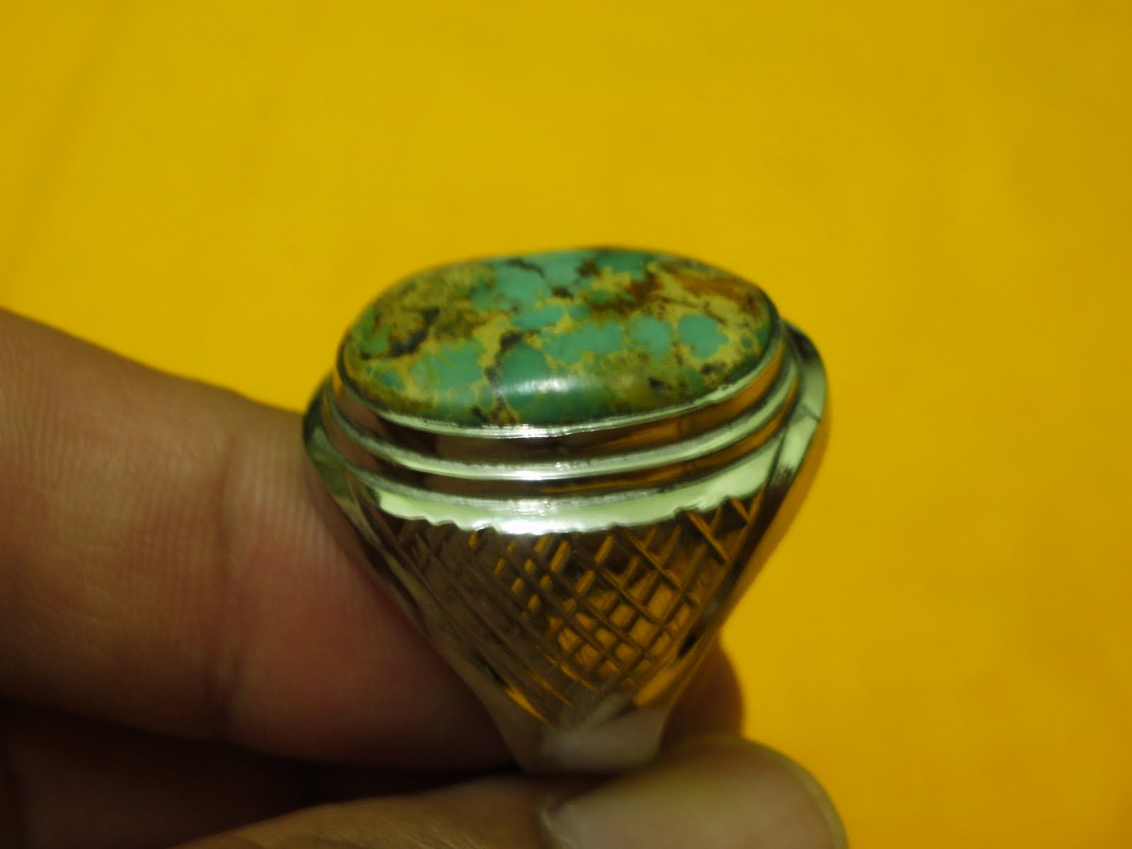 MISTIK 707 CORNER: CINCIN BATU FIRUZ