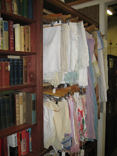 C. Dianne Zweig - Kitsch 'n Stuff: Clever Ways For Antique Dealers To ...