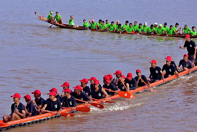 Lomba Perahu Panjang di Asia (Long Boat Racing in Asia) | Pekanbaru Riau