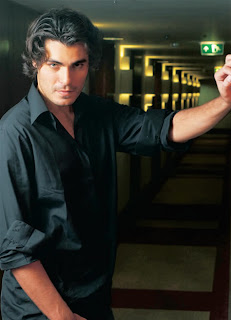 LOS MAS HOMBRES: Thiago Lacerda