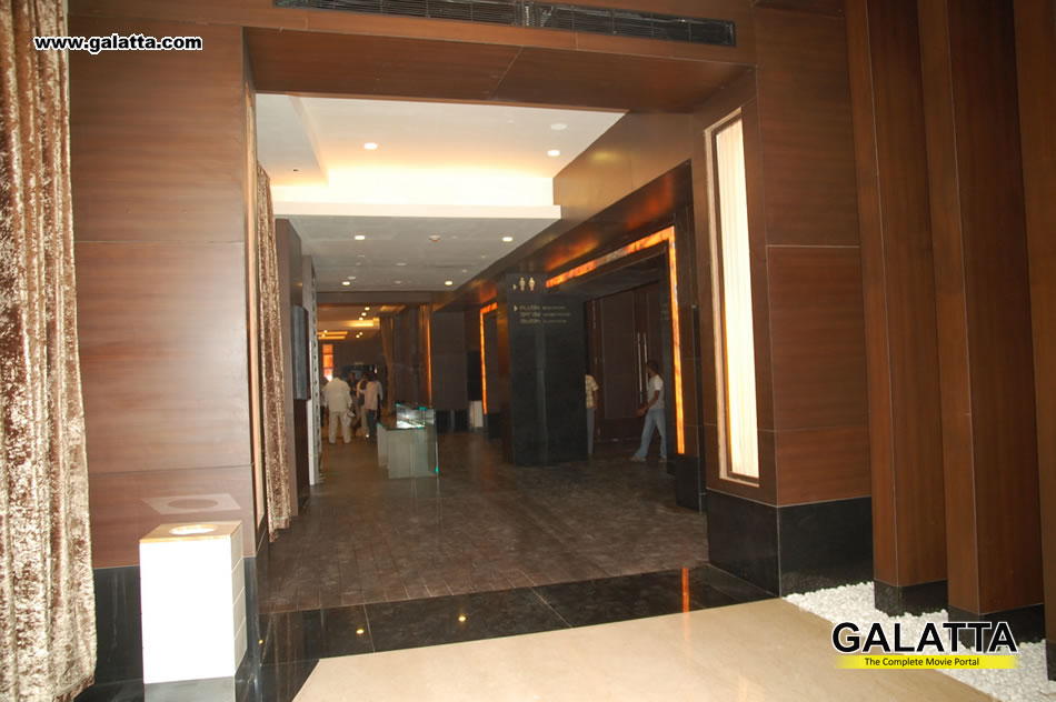 test: Escape Cinemas @ Express Avenue Multiplex Stills, Sathyam Cinemas