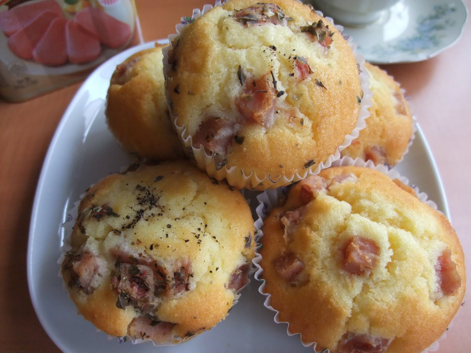 Veronica's Kitchen: Luncheon Meat And Spices Cupcake