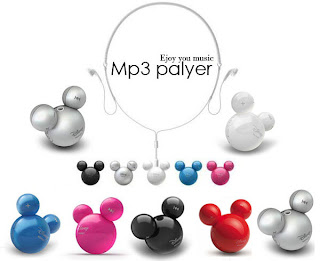 Memories Between You & Me: Disney Mickey Mouse MP3 Player