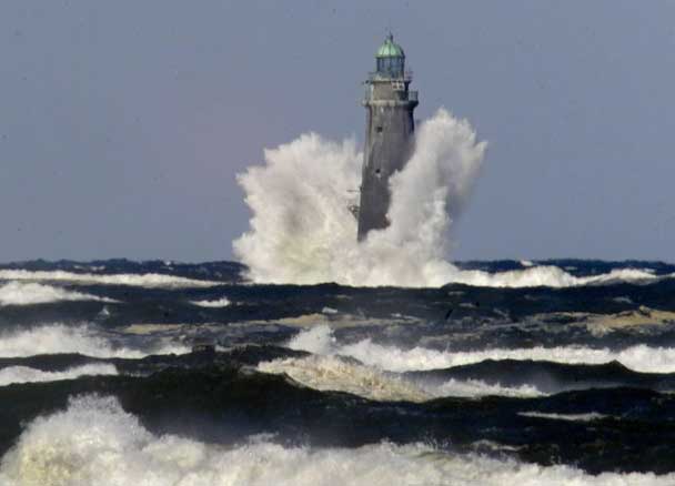 Ghosts of New England: Minot's Ledge Lighthouse - Cohasset, Massachusetts