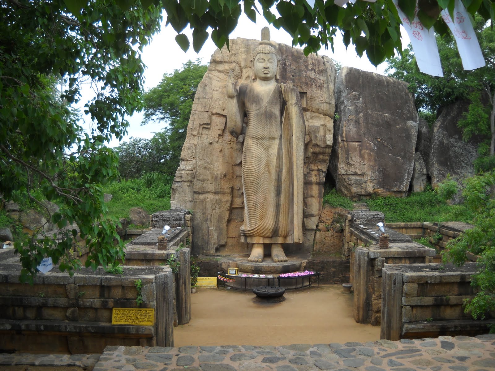 Upasaka Greg: Pilgrimage 2010: Aukana