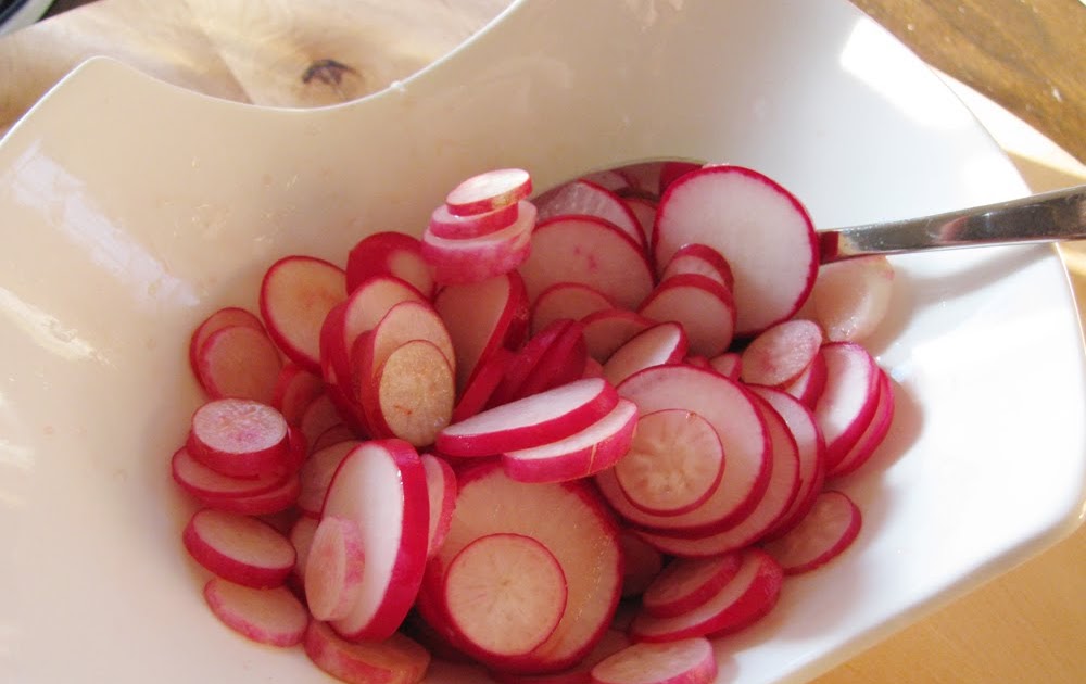 The World in My Kitchen: Quick-Pickled Radishes