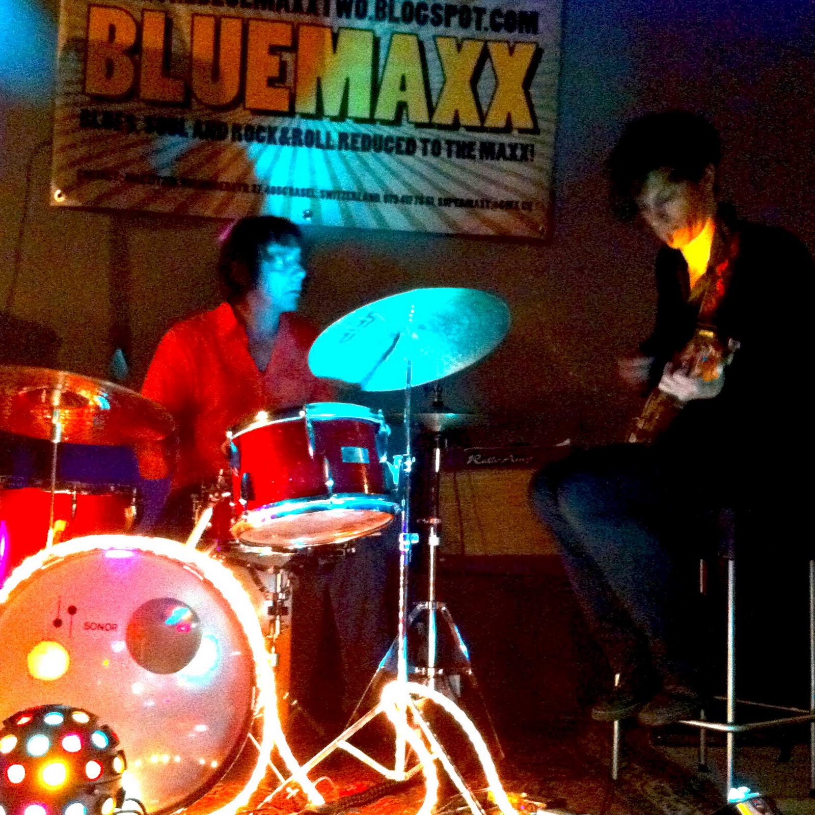 BLUEMAXX