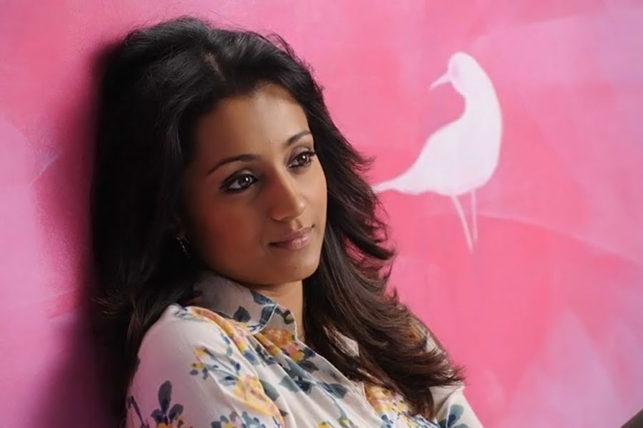 Wallpaper Gallery: Trisha Vinnaithandi Varuvaya movie wallpapers