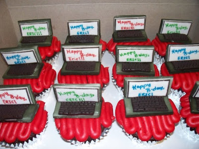 Mi Amor Sweets: Laptop Cupcakes