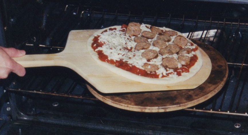 Instructions for baking a traditional pizza – Susan's Cooking School