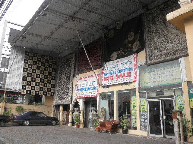 Kemang Point: Neighbor