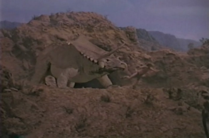 [Expirados.com.br]: [DVD] Filme: Quando os Dinossauros Dominavam a ...