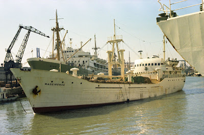 SHIPS & THE SEA - BLOGUE dos NAVIOS e do MAR: MADEIRENSE EM LISBOA