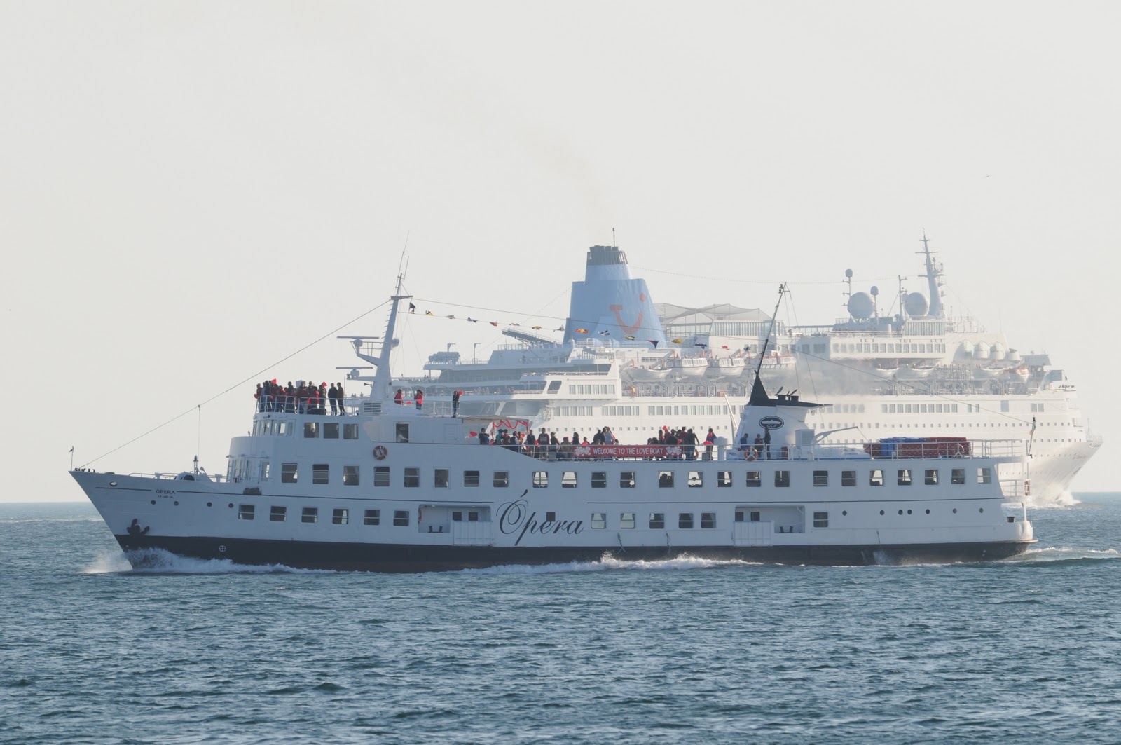SHIPS & THE SEA - BLOGUE dos NAVIOS e do MAR: ÓPERA na Barra do Tejo