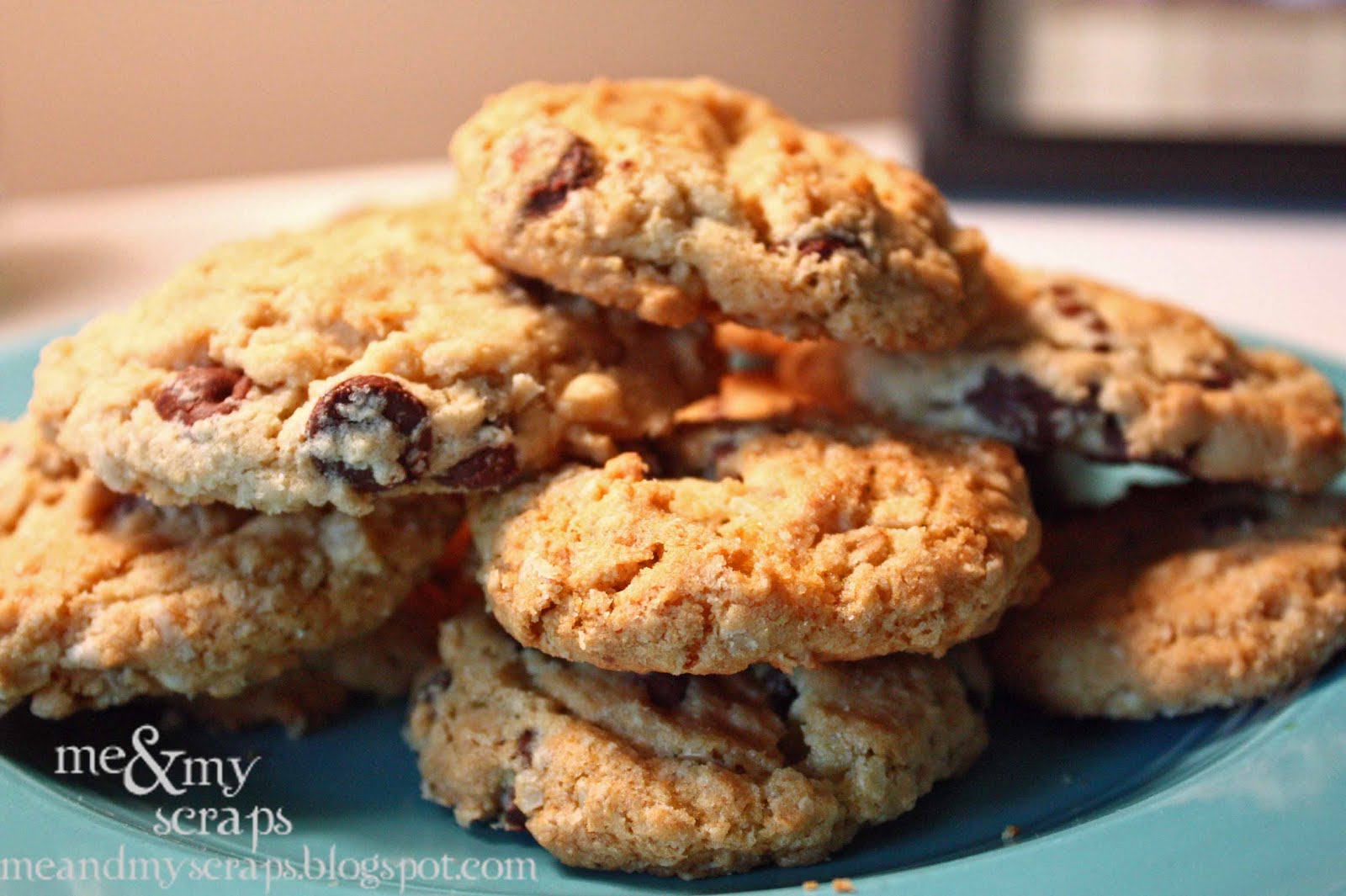 me & my scraps: you guys are awesome! here's a yummy cookie recipe :)