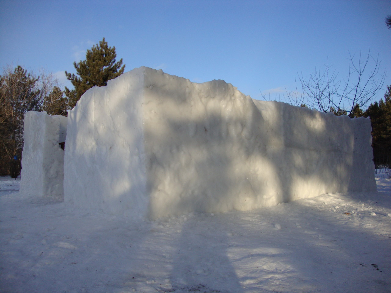 JAZ Team: Snow Forts