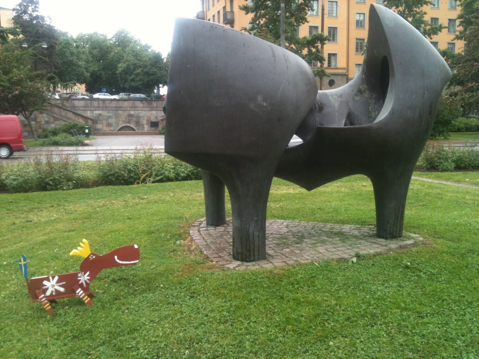 Urban Fruit Fly: Rondellhund