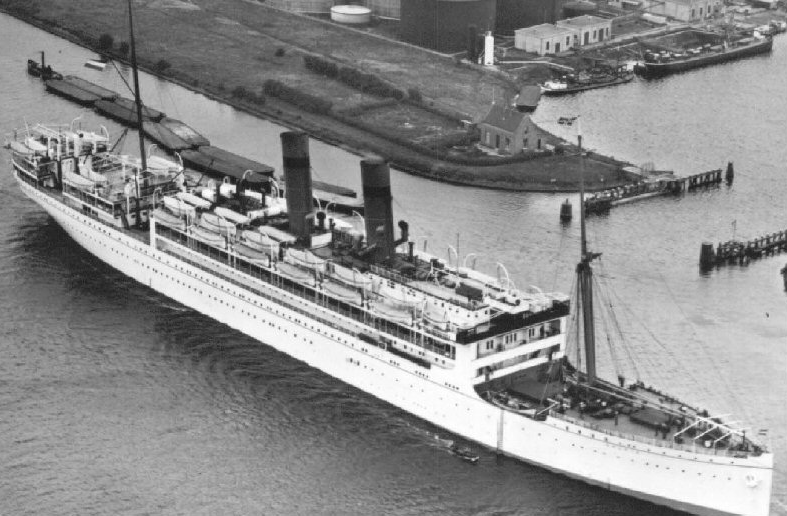 Navires-Hôpitaux / Hospital Ships: Navire-hôpital italien Gradisca