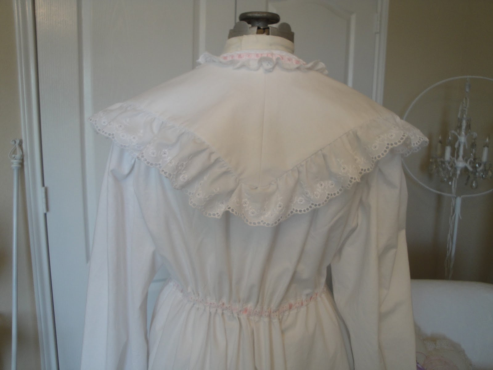Vintage Linen Treasures: Victorian Robe