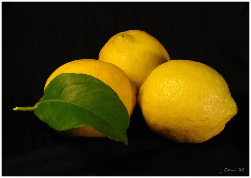 Mis Fotografias: Limones (Bodegon)