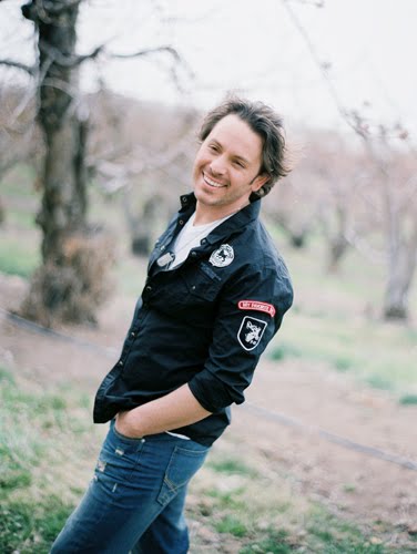 Jonathan Canlas Photography: Jeremy Hoop