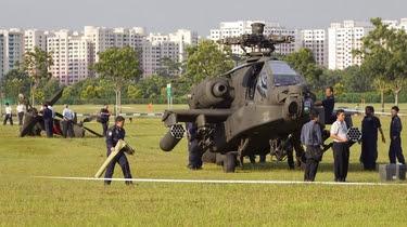 Lounge, Entertainment And Military Informasion.: Singapore's Apache AH ...