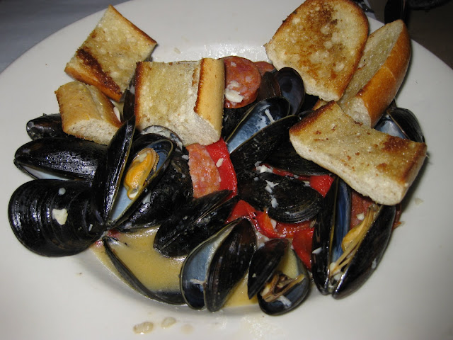 The Blueberry Files: Dinner at the Dogfish Cafe