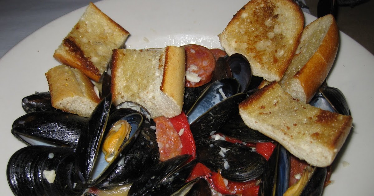 The Blueberry Files: Dinner at the Dogfish Cafe