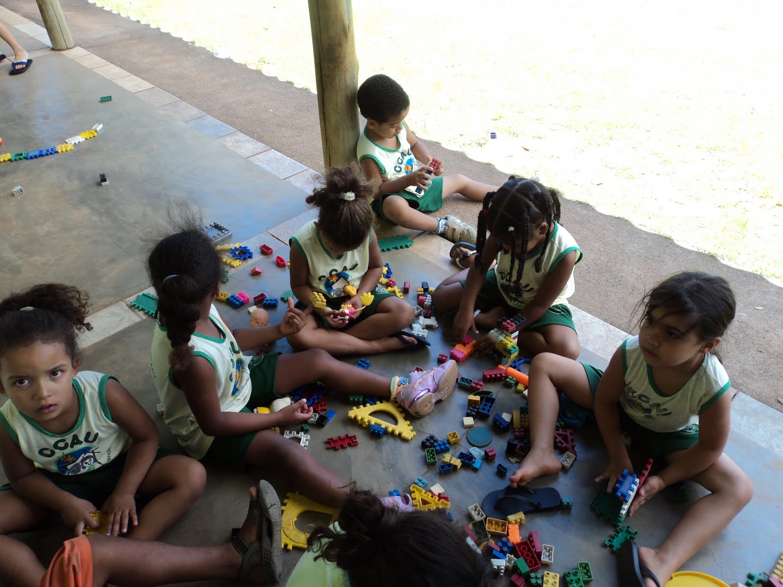 CCAU - CRECHES COMUNITÁRIAS ASSOCIADAS DE UBERLÂNDIA: fevereiro 2011