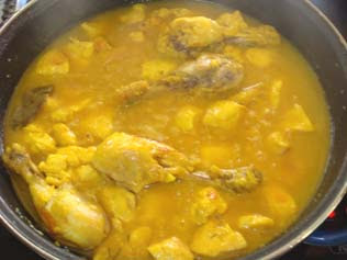 COCINA FACIL EN IMAGENES: POLLO EN AMARILLO