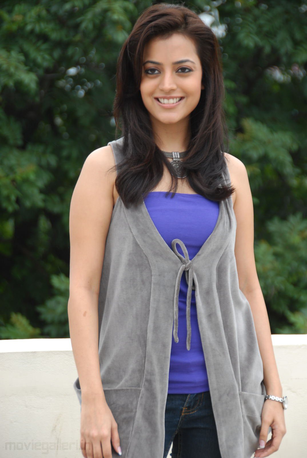 Free Wallpapers: Nisha Agarwal Cute Photos, Nisha Agarwal Cute Images ...