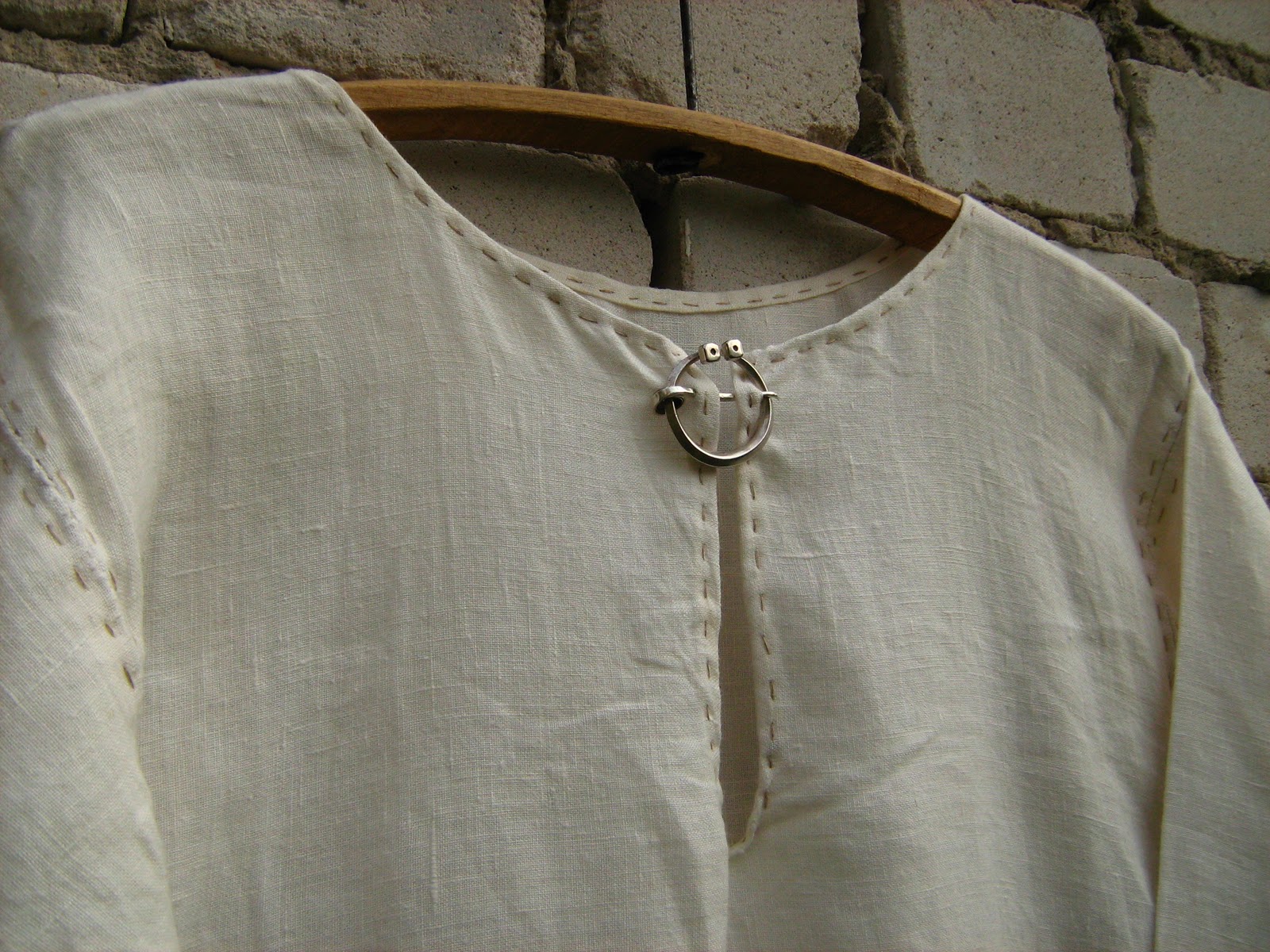 Susa ja Lemmu muinastegemised: Linased ja villased riided