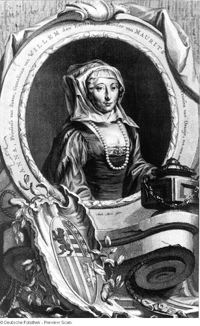 Royal Favourites: the secret lives of royals, aristocrats and commoners ...