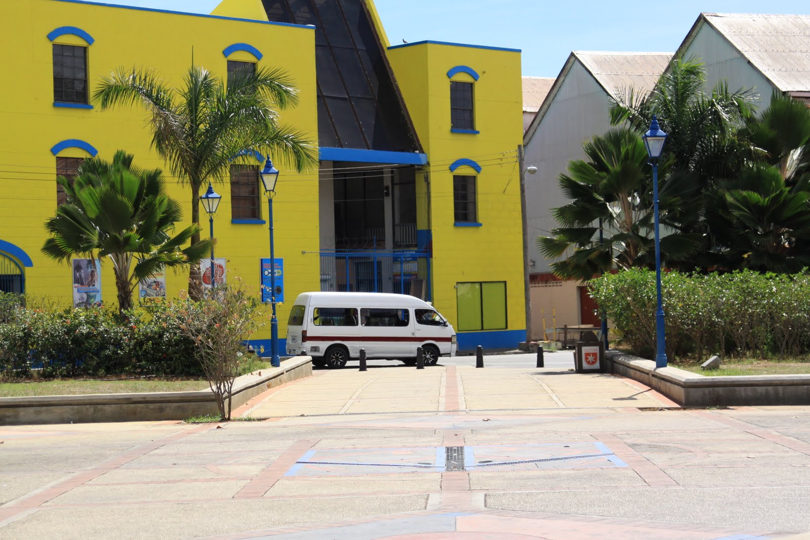 Random Wanderings: A Ride on a ZR Minibus - The Island Roller Coaster