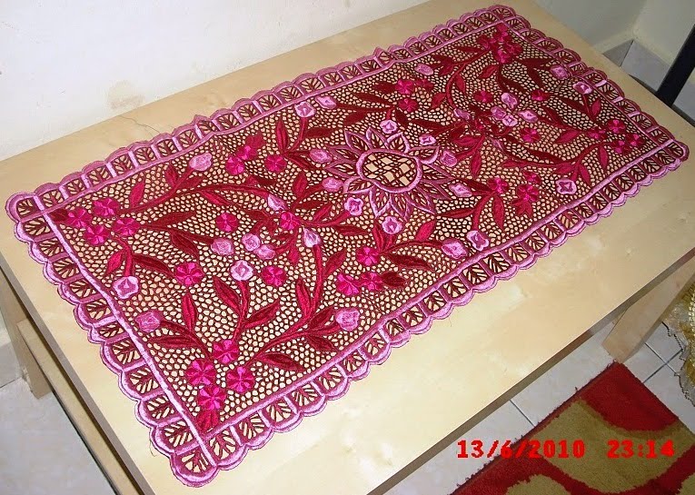 Bordir Boutique: Alas Meja