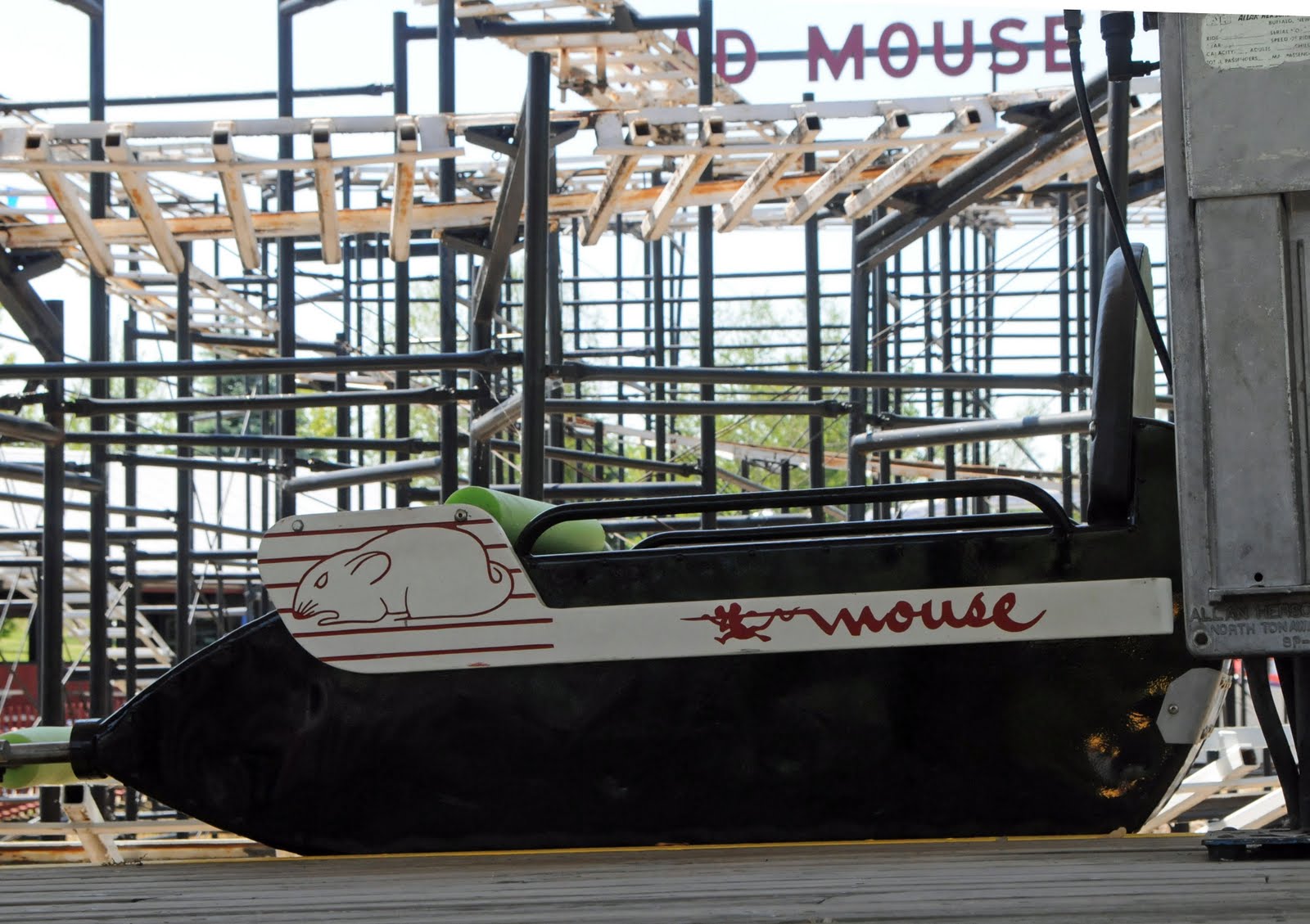 NewsPlusNotes: A Blast From The Past -- Herschell's Mad Mouse