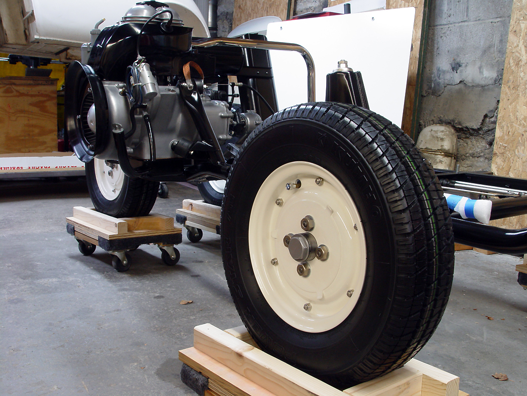 BZ's BMW Isetta 300's: Isetta - Tires