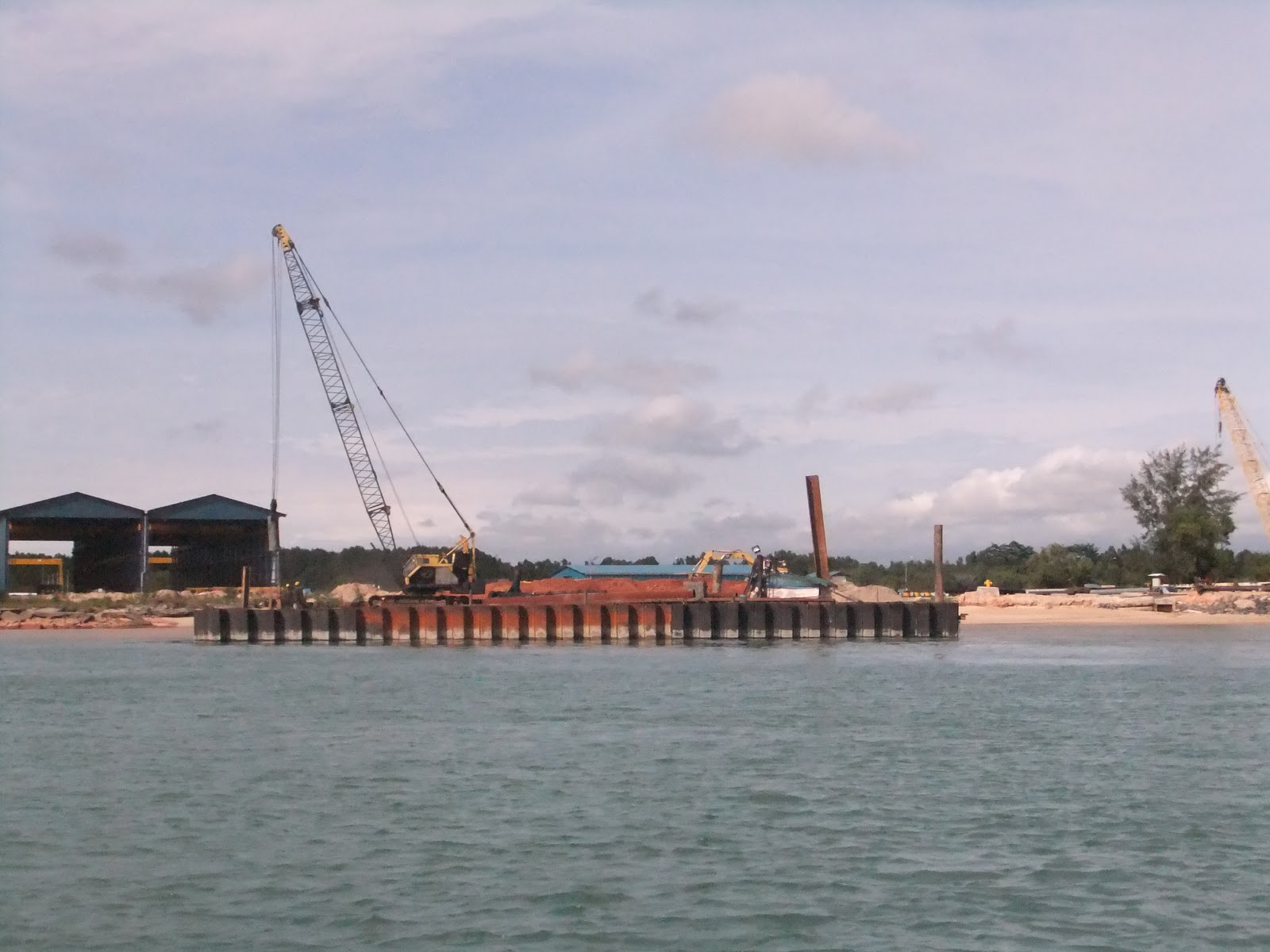 SINGATAC OFFSHORE CENTRE: Jetty Construction as at New Year 2011!
