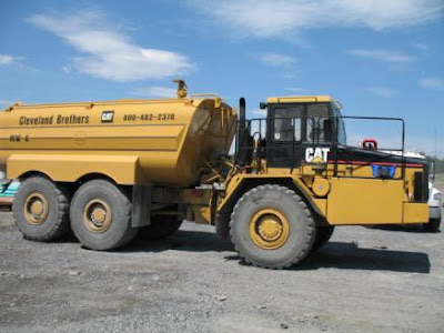 CAT-superbmachines: Caterpillar D300E WATER WAGON...