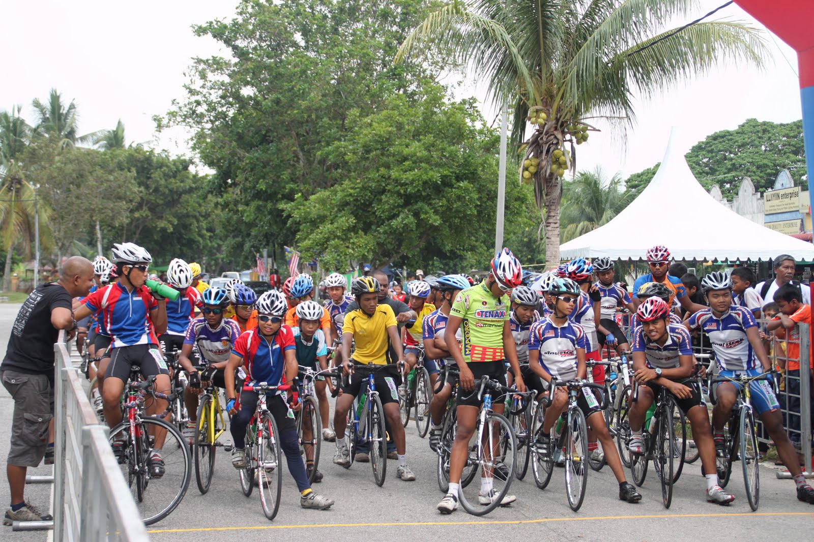 pulse media resources: KEJOHANAN LUMBA BASIKAL REMAJA (LEBUHRAYA-SIRKIT ...