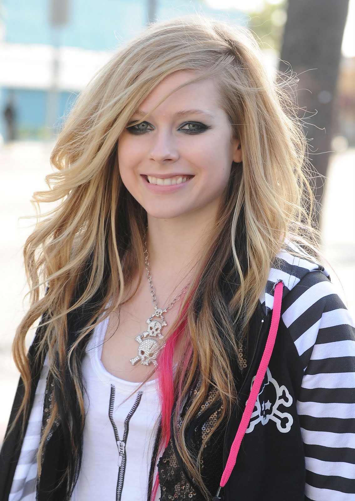 Avril Lavigne: Avril nuevo look