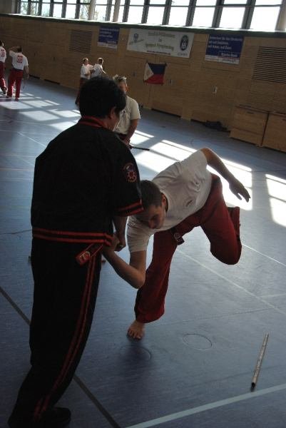 Posted by Unknown at 11:59 PM