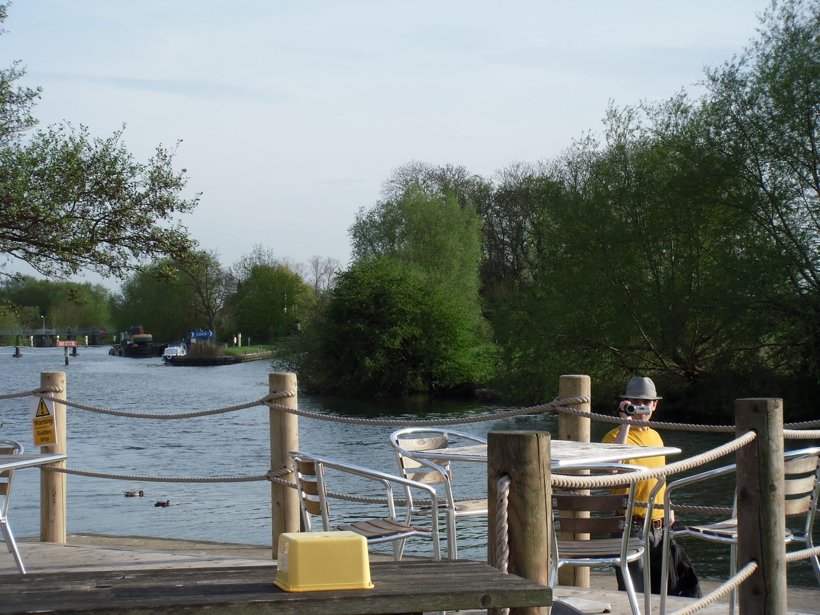 OISHINESS: Waterfront Cafe Bar-Bistro