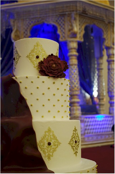 Cup a Dee Cakes Blog: Indian Sari Wedding Cake