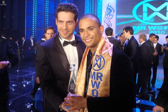 MISTERS DE VENEZUELA Y EL MUNDO: MISTER MUNDO 2010 - Final