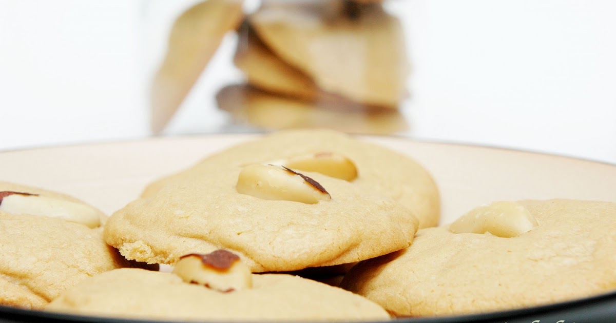 Maple Syrup and Brazil nut cookies