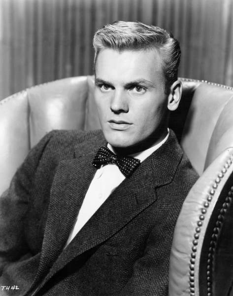 THAT'S ENTERTAINMENT