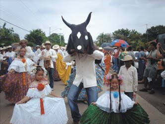 EL TORO GUAPO DE ANTÓN: Danza del toro guapo